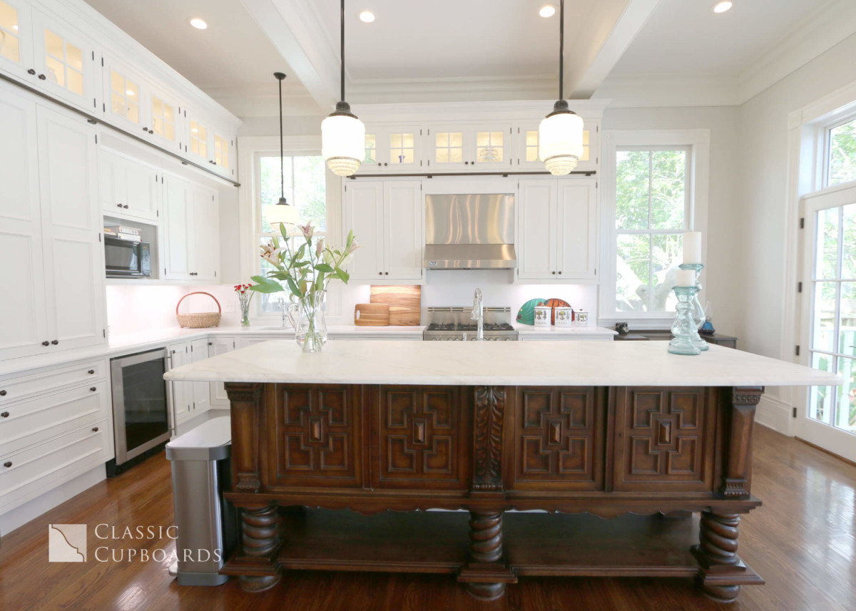 Custom Traditional Kitchen Cabinets - Parkside | Classic Cupboards